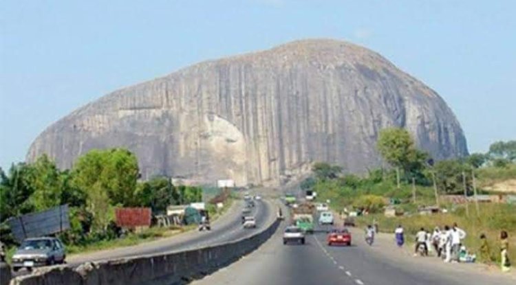 THE HISTORY OF ZUMA ROCK, INTERESTING THINGS TO KNOW ABOUT IT AND ITS ...